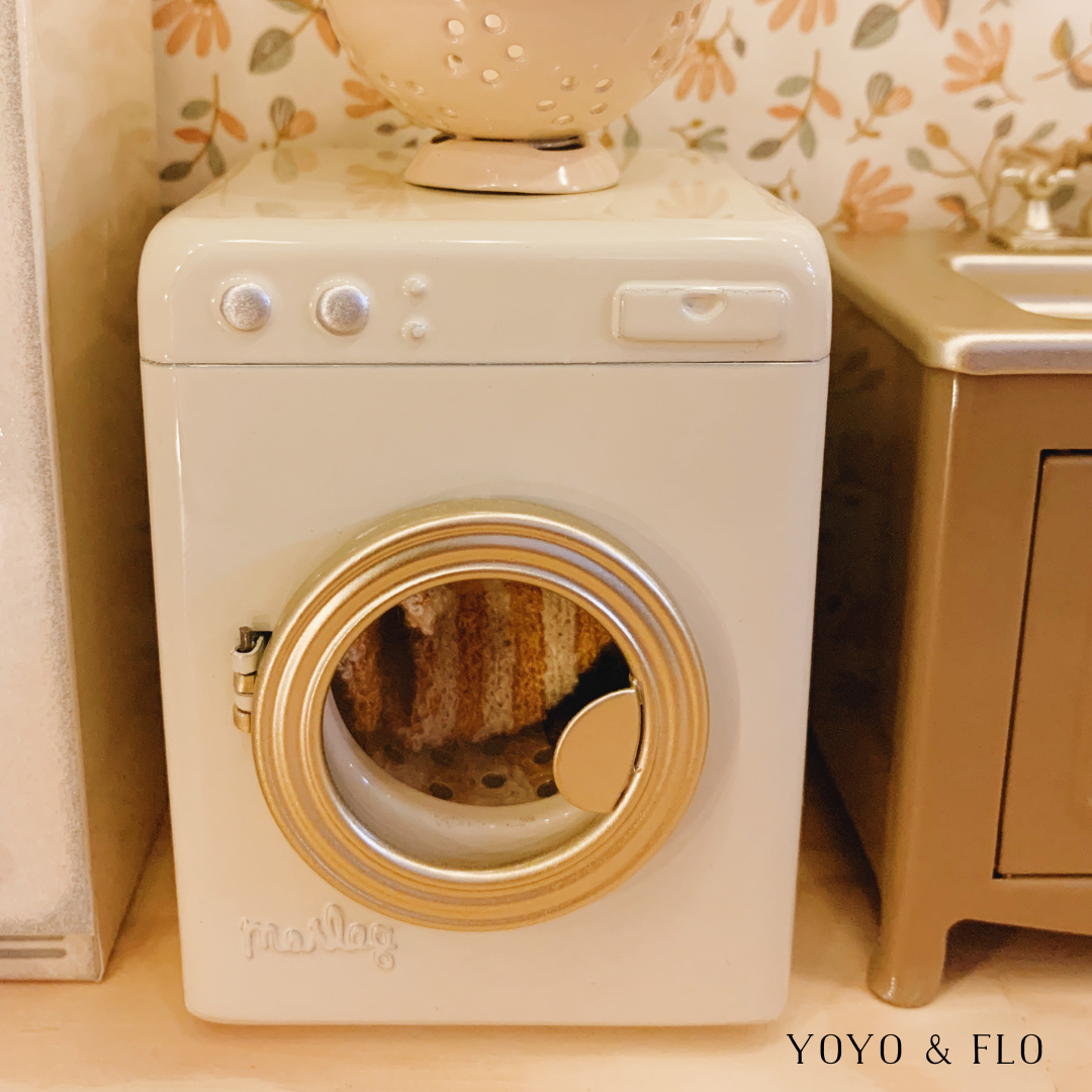 Maileg Washing Machine, Mouse Size - Yoyo & Flo