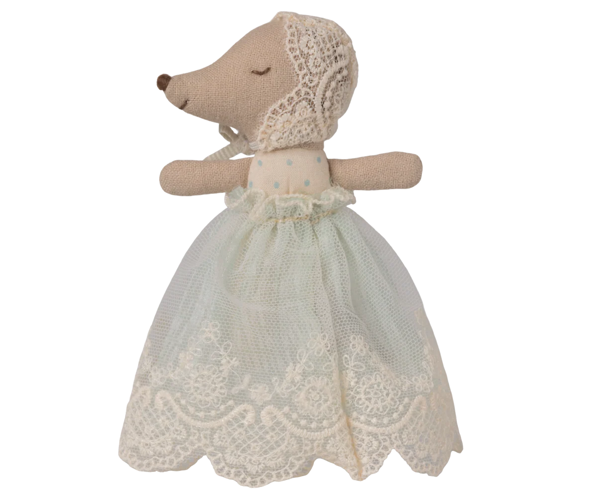 Maileg Baby mouse in gown - mint - Yoyo & Flo