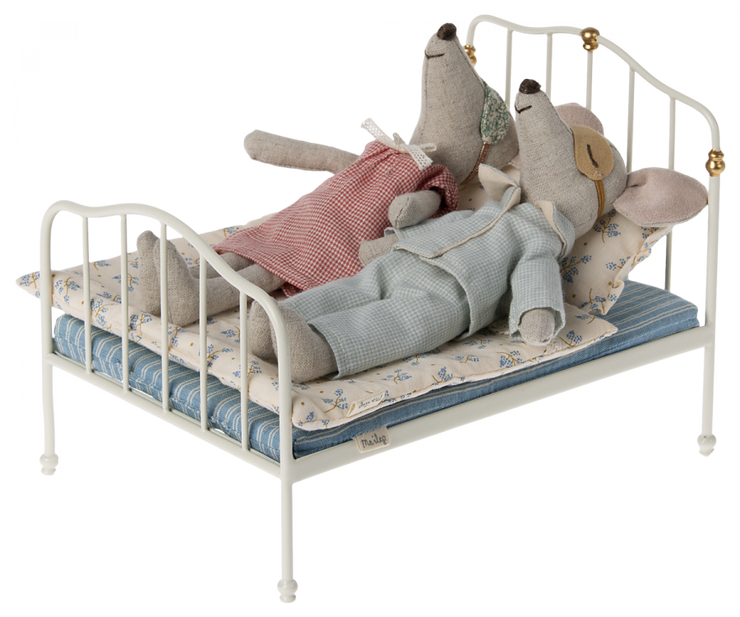 Maileg Beds - Yoyo & Flo